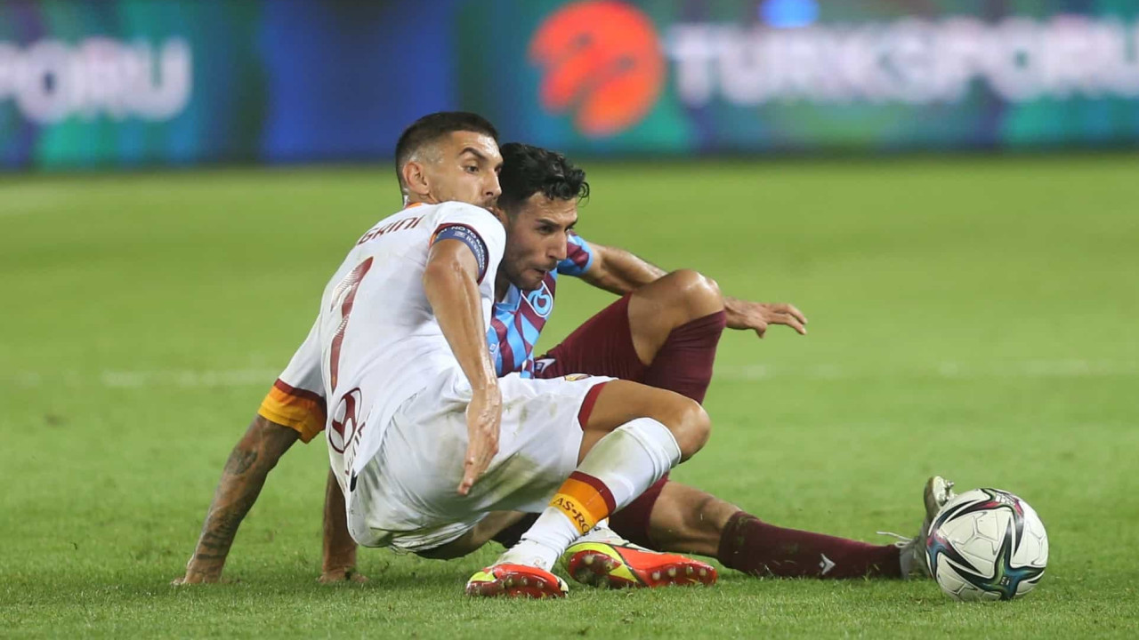 Mou estreia-se com vitória no primeiro jogo oficial no comando da Roma