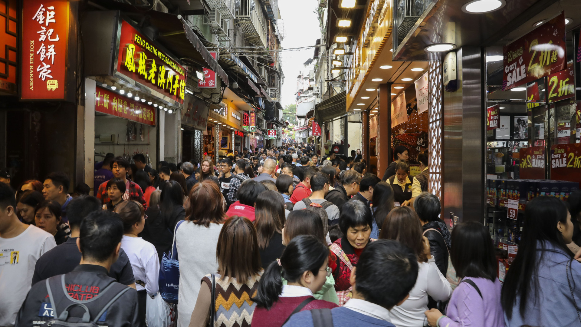 População de Macau chega quase a 680 mil pessoas em 2019